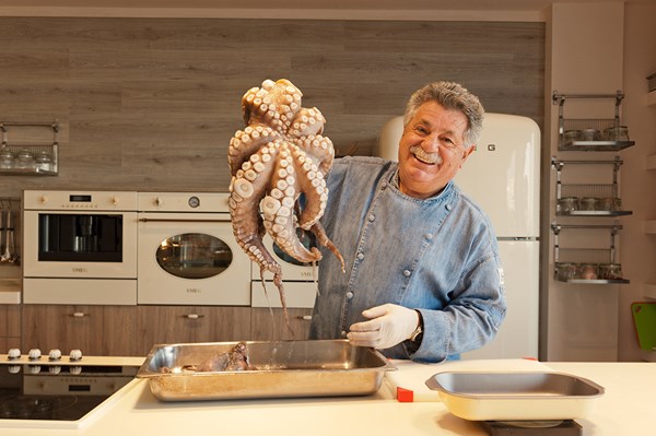A Michelin star chef on the water's edge | Original Senses